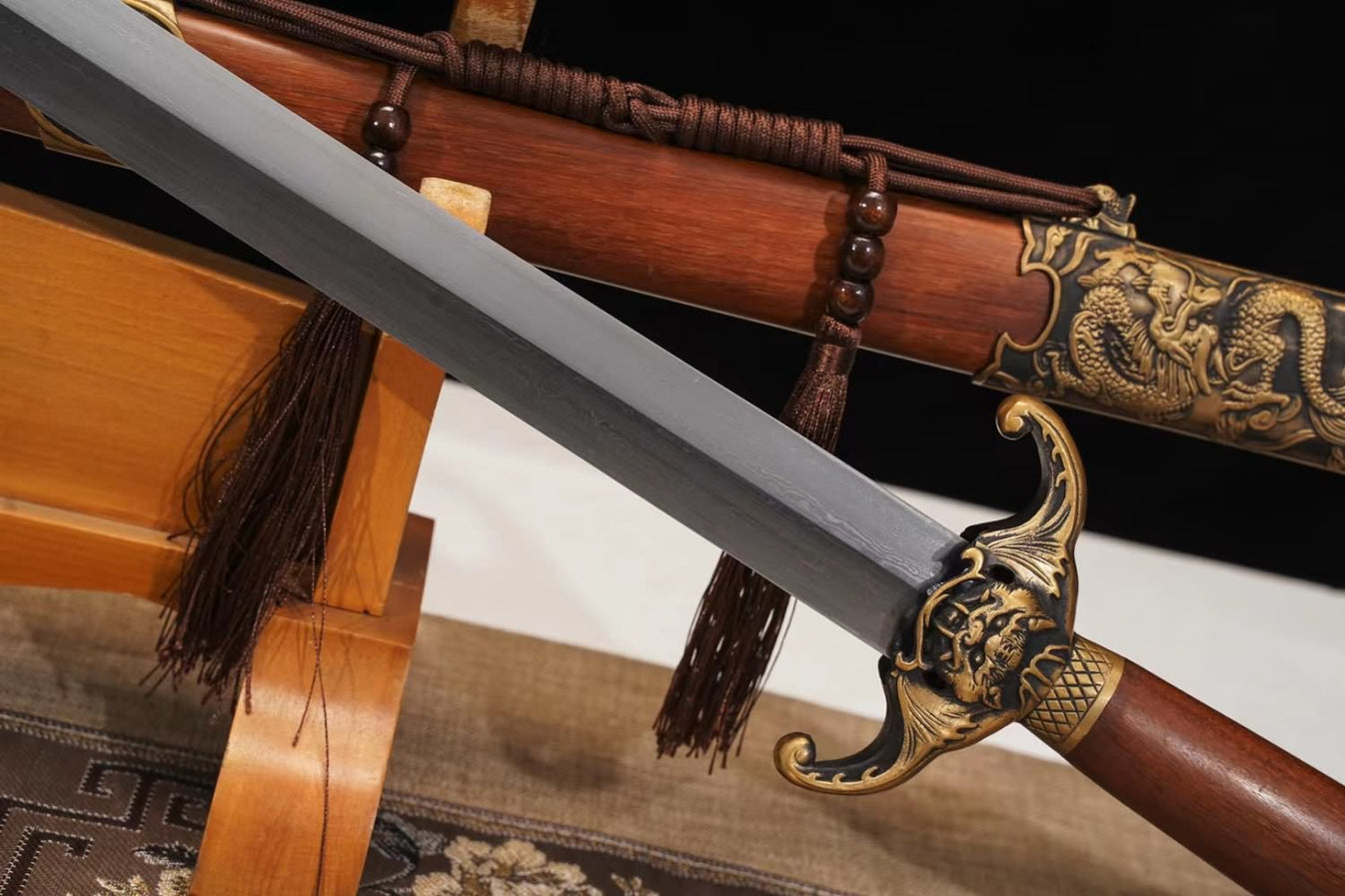 Dragon and Tiger Two-Handed Sword-Hand Forged Damascus Steel Blade ...