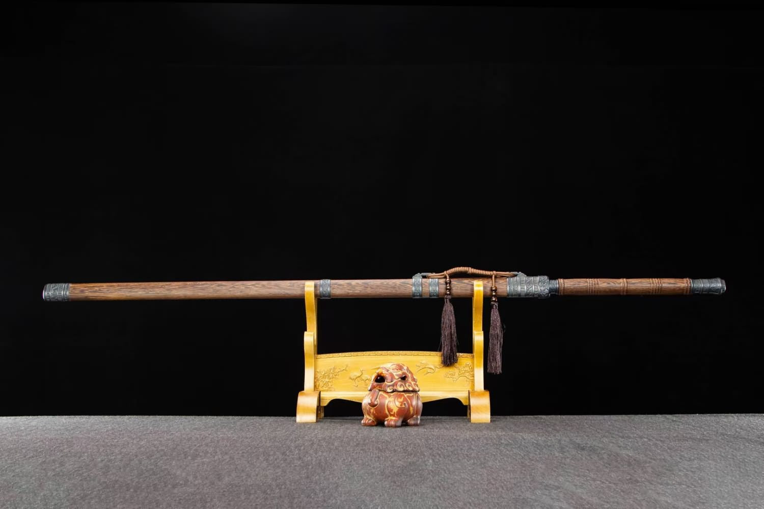 Traditional Chinese Two-Handed Sword with High Carbon Steel Blade ...