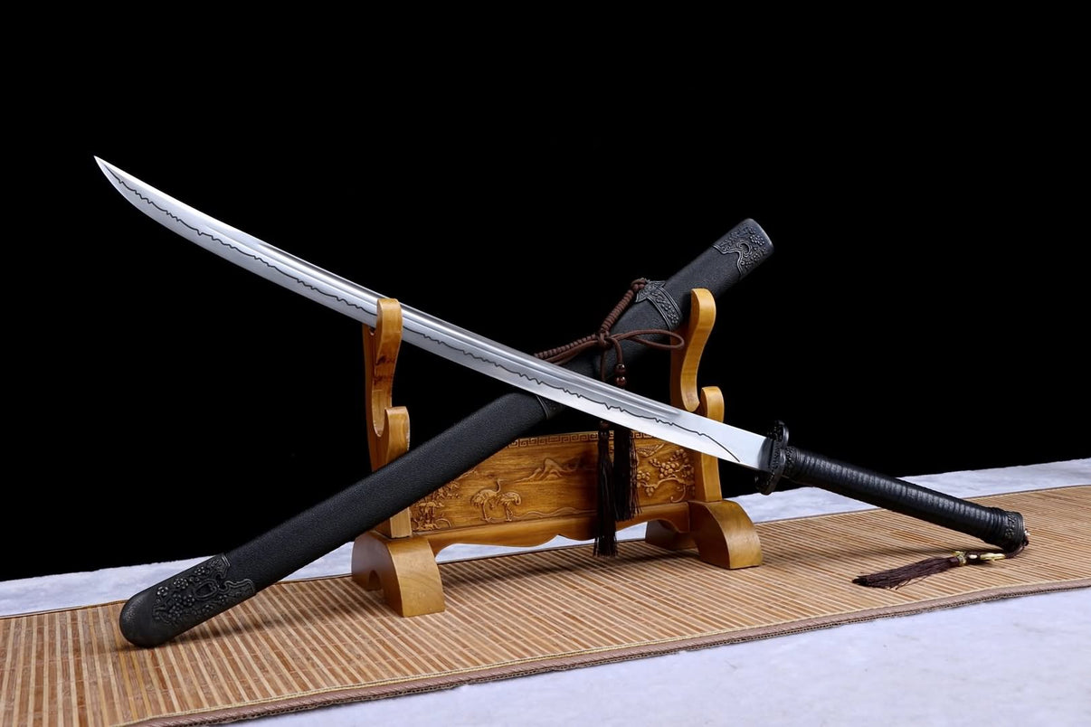 Broadsword,Forged high carbon steel blade,Skin scabbard,Alloy fittings ...