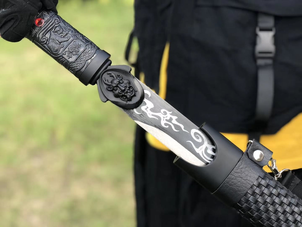Loong Saber(Forged High Carbon Steel Blade,Alloy Fittings) Cut Tree ...