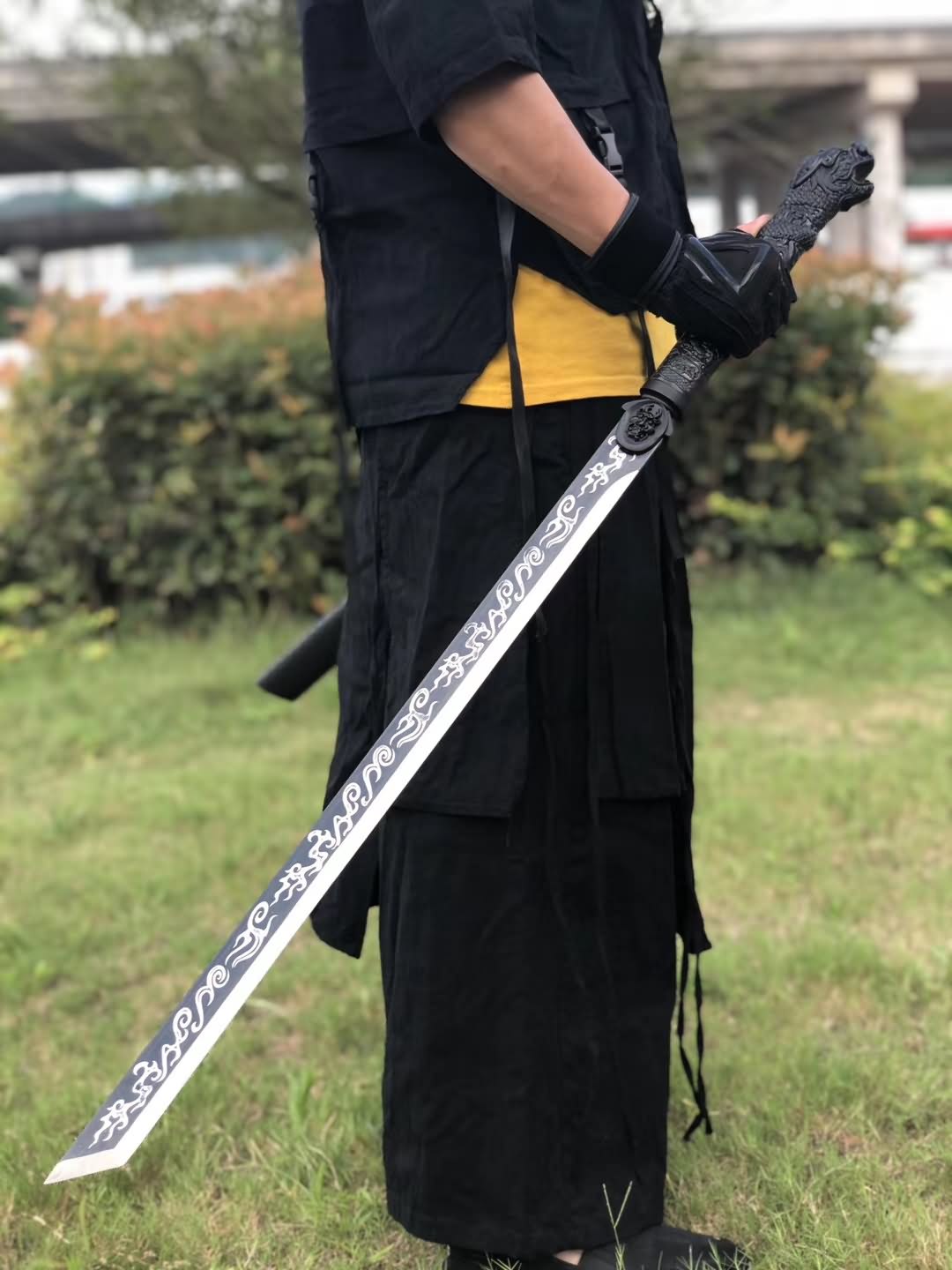 Loong Saber(Forged High Carbon Steel Blade,Alloy Fittings) Cut Tree ...