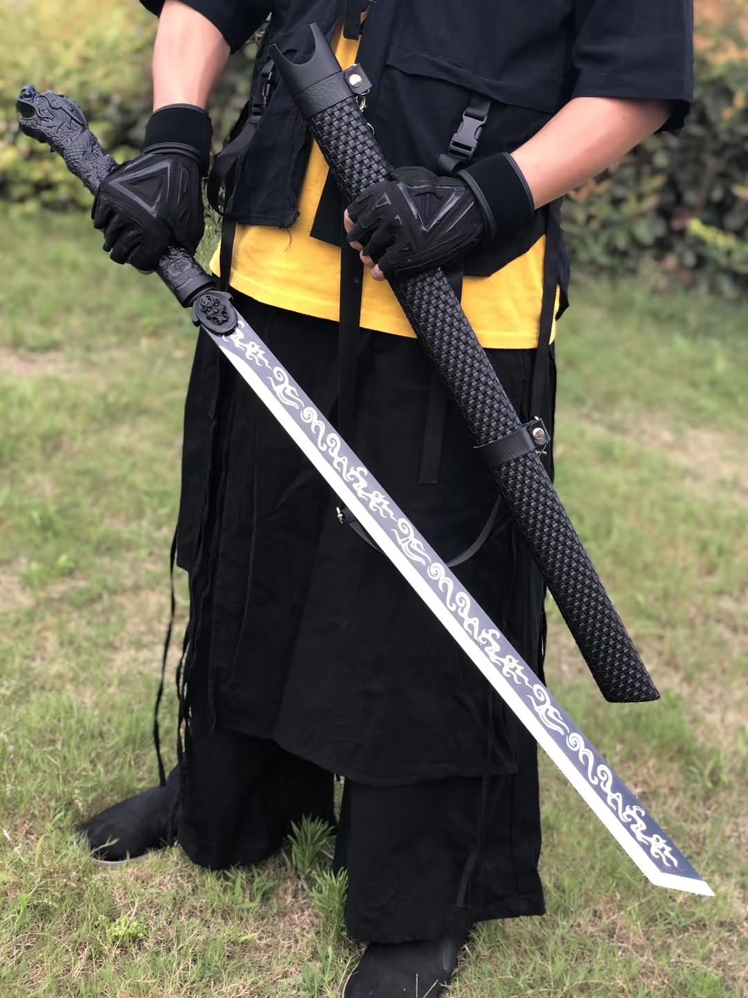 Loong Saber(Forged High Carbon Steel Blade,Alloy Fittings) Cut Tree ...