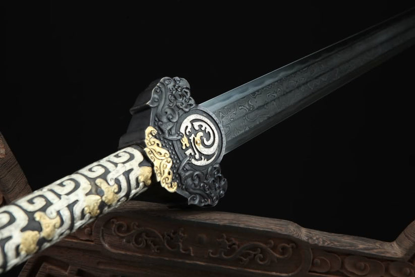 Real Luna Sword(Forged Damascus Steel Blade,Skin Scabbard,Brass ...
