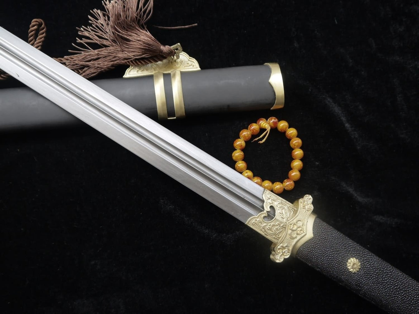 Tang sword,Folded steel,Black scabbard,skin hilt,Copper fitting ...