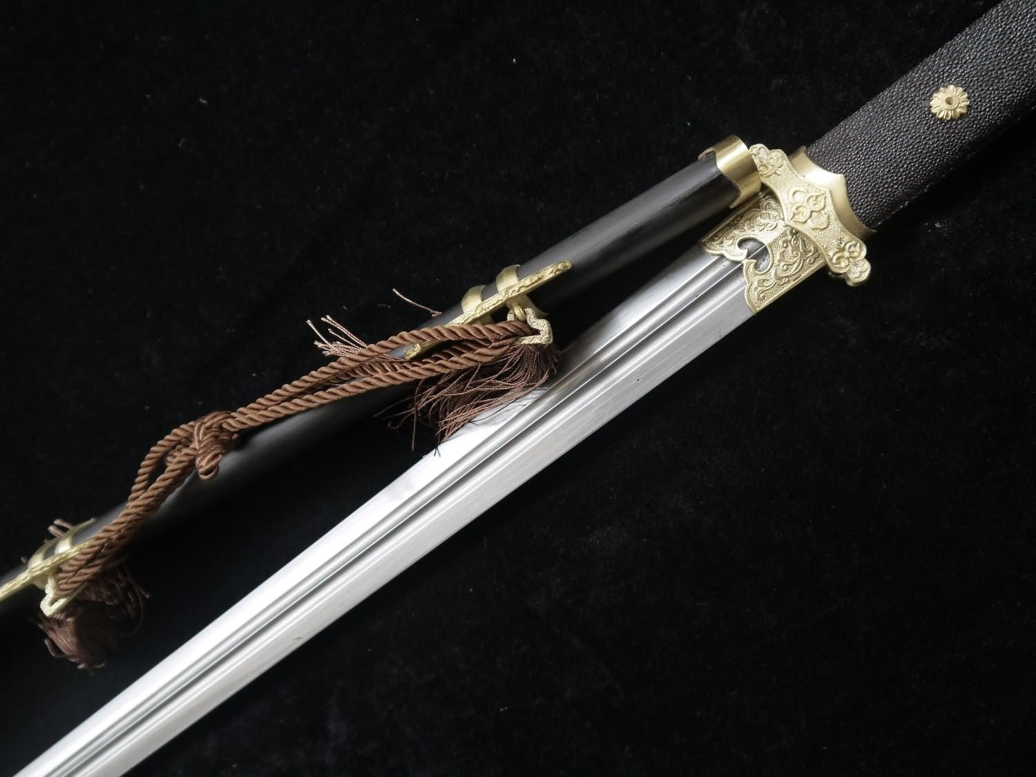 Tang sword,Folded steel,Black scabbard,skin hilt,Copper fitting ...